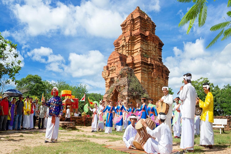 Mui Ne Beach Tour (from Sai Gon City)